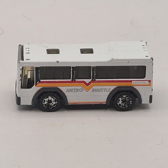MATCHBOX | Toys | 205 Matchbox 8 City Bus White Metro Shuttle Loose ...